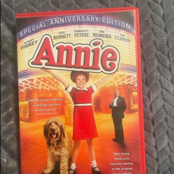 Annie | Other | Vintage Annie Dvd Movie | Poshmark